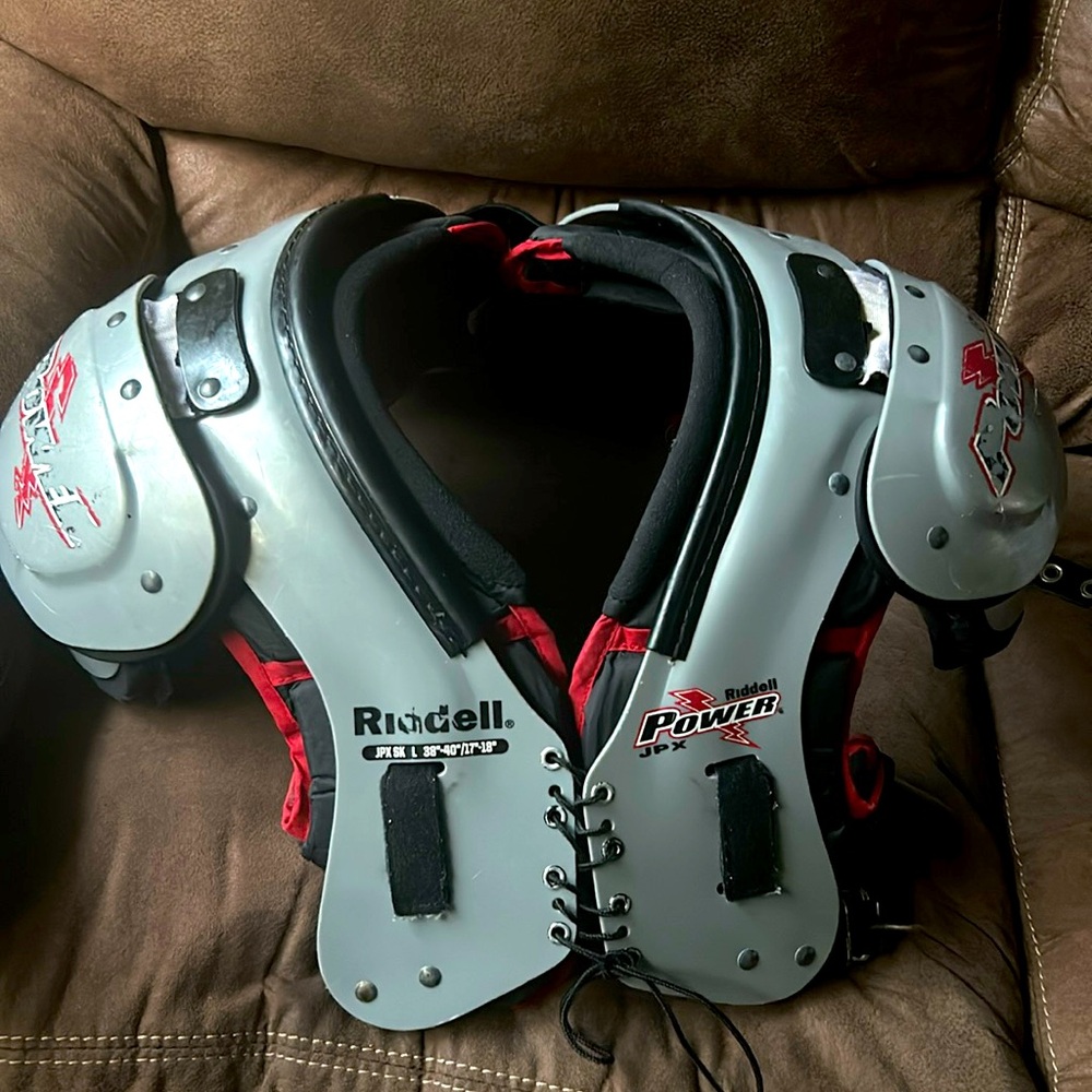 Riddell, Football Shoulder Pads For Man And Kids, Siz… - Gem